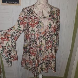 JODIFL | Tops | Jodifl Floral Tunic Bell Sleeve Stunning Med | Poshmark
